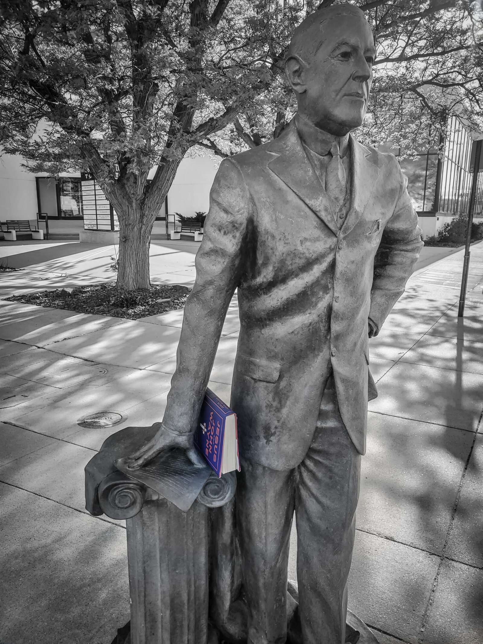 The American Presidents Are Reading "Jesus and John Wayne" (Part 5 ...